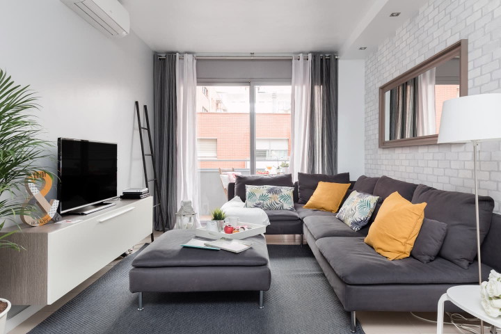 Modern And Sunny Beach Apartment - Barcelona