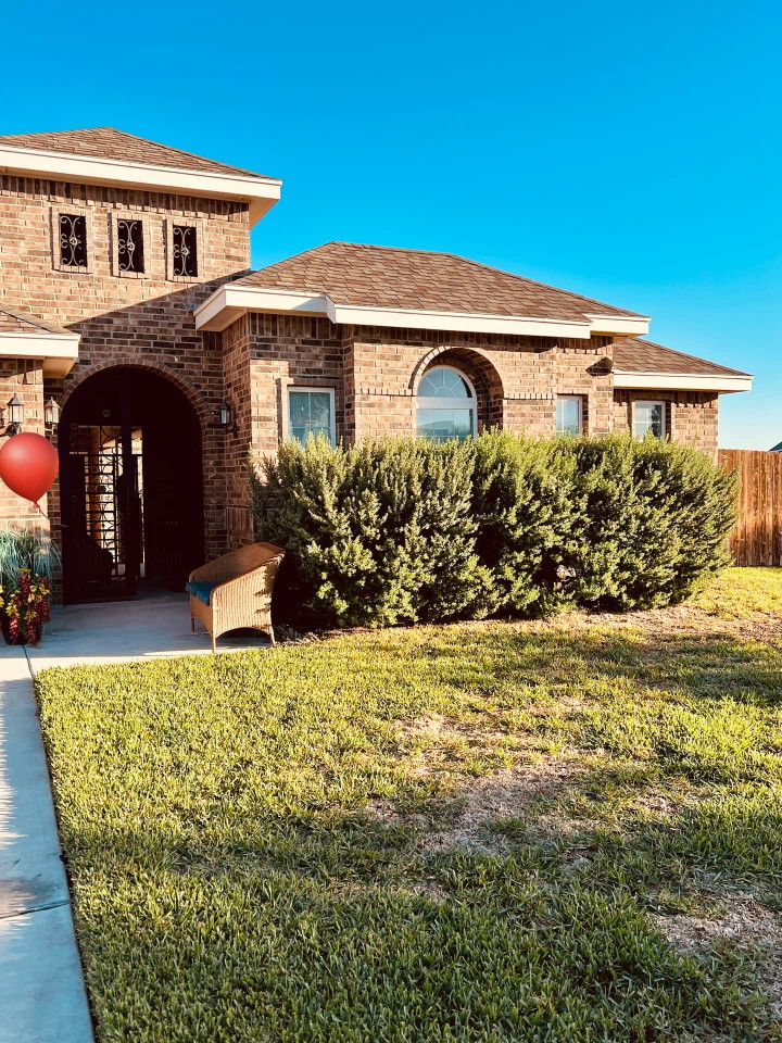 Sunny Casita Retreat: Your Cozy Escape - McAllen, TX