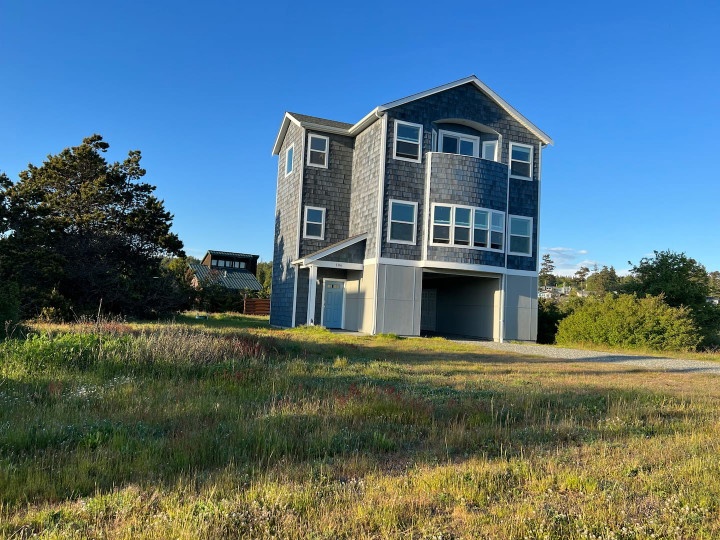 Admiral's Seaglass Sanctuary - Whidbey Island, WA