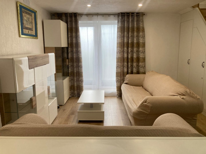 Private Apartment At Blueberry Inn - Dundalk