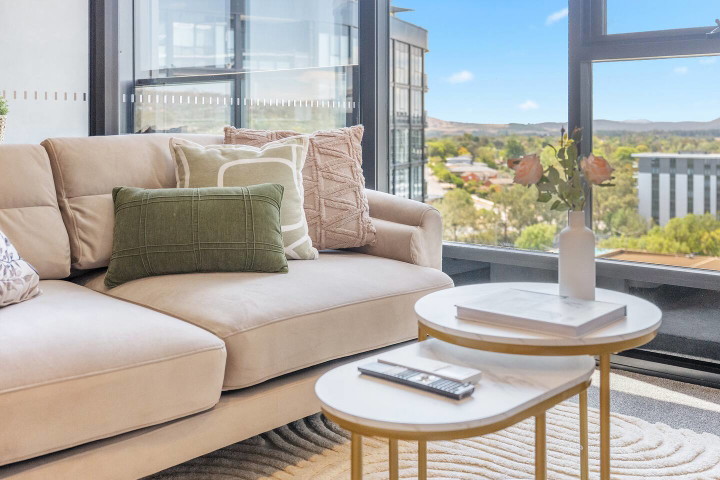 @Modern Woden Stay | Pool, Gym, Parking | Hospital - Canberra