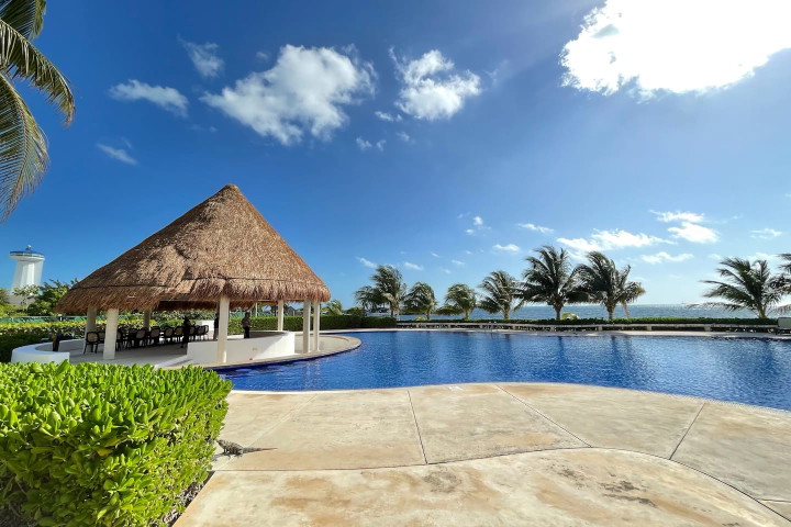 Studio On The Beach · Ferry To Isla Mujeres - Cancún