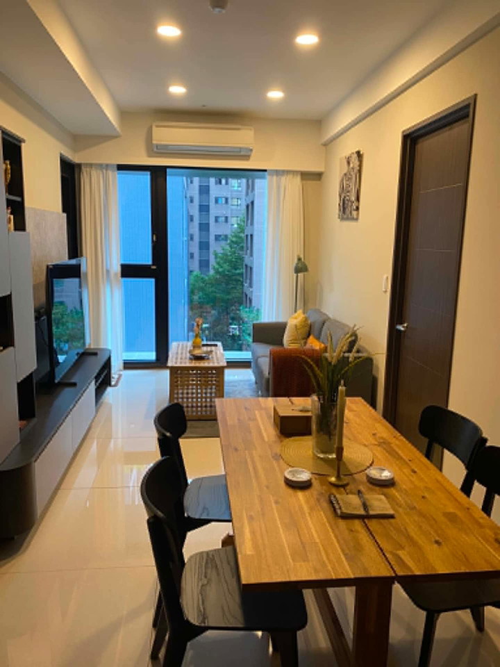 New 2br · Rooftop Pool · Shilin Night Market - Taiwan