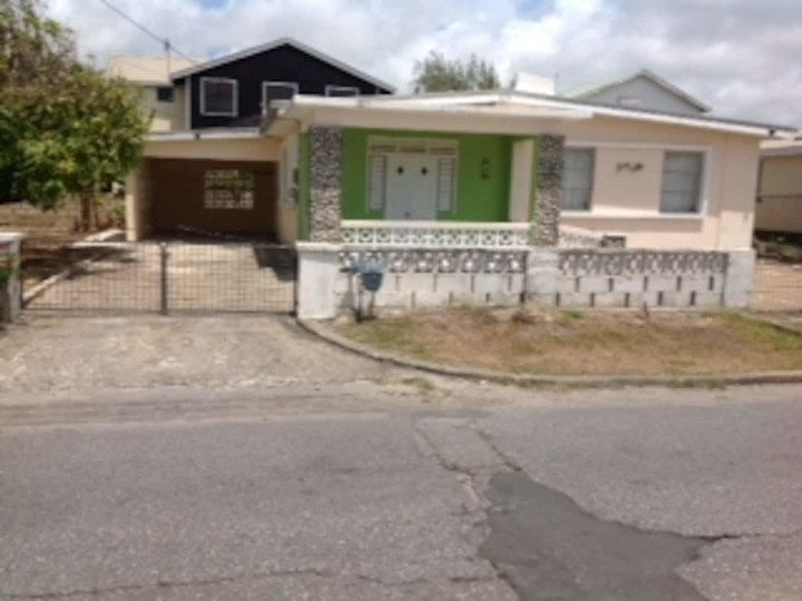 "Jones Villa" Your Vacation Home Away From Home - Barbados