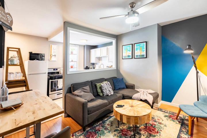 Spacious Home Near Arsenal Park L High Speed Wifi - Pittsburgh, PA