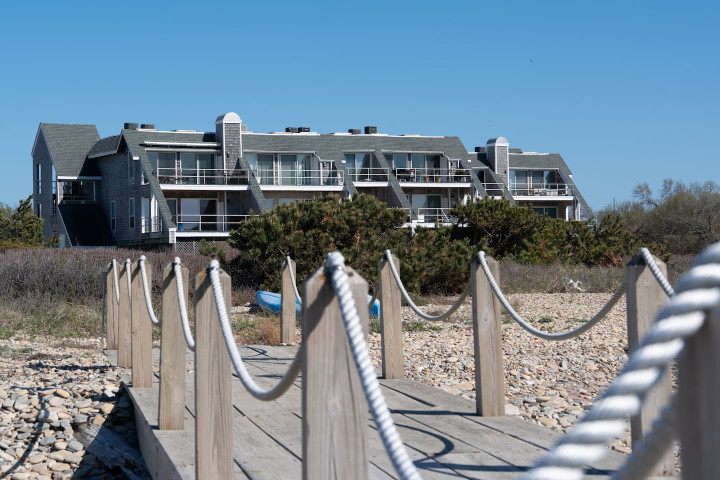Exclusive Sunset Views In The Heart Of Montauk - Montauk, NY