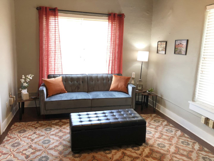 1920's Downtown Condo - Stillwater, OK