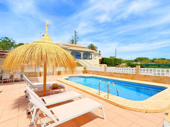 Villa Mediterránea Con Piscina Privada - Xàbia