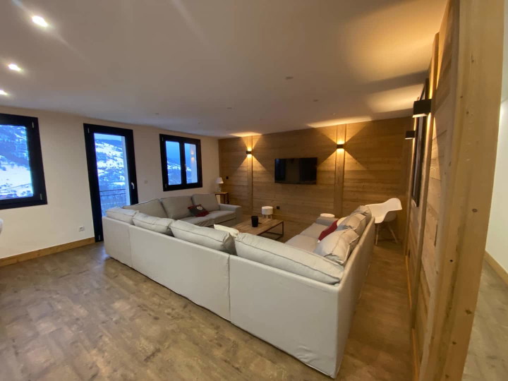 Très Bel Appartement Rénové Au Pied De Valmorel - La Léchère