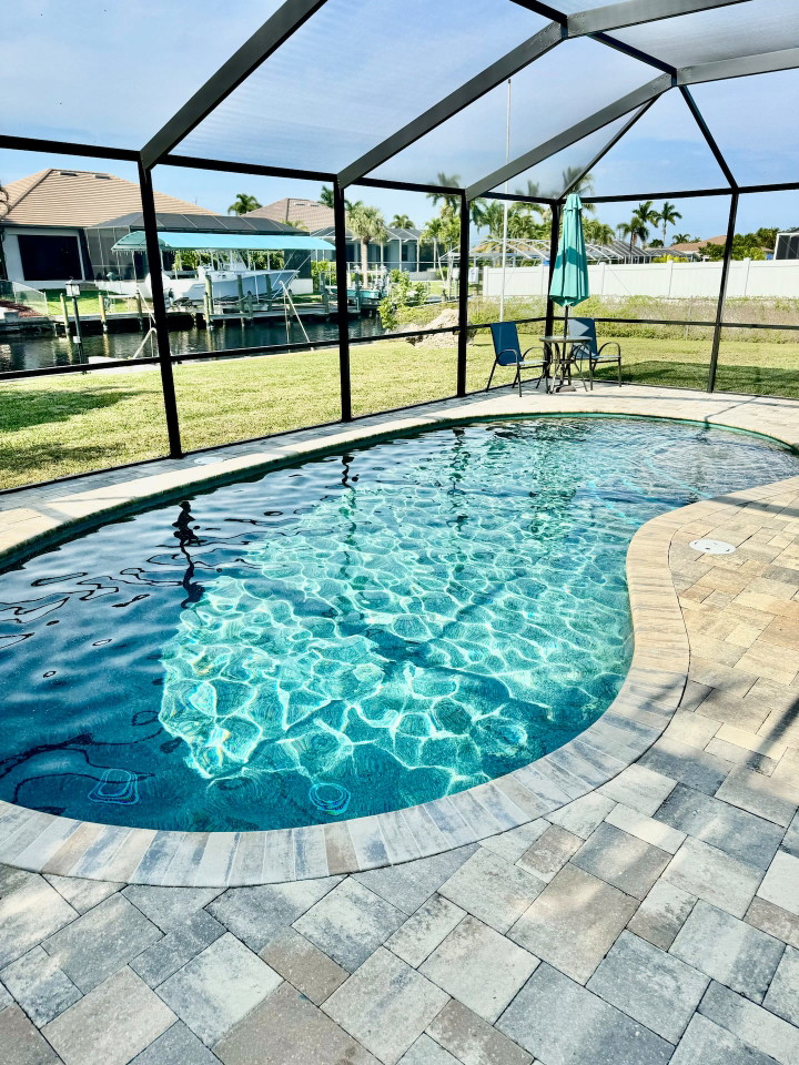 Water Front Pool Home| Kayaks| Bikes| Fishing Dock - Sanibel Island, FL