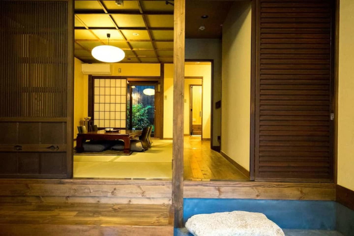 Sanjūsangen-dō, Kyoto National Museum, Ningensha, Grace House, Kamogawa Shichijo Bridge, Legally Licensed B&b - Kyoto Station