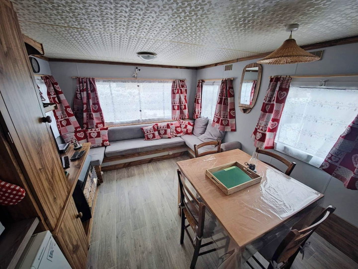 Bungalow Dans Camping 4* - Super Besse