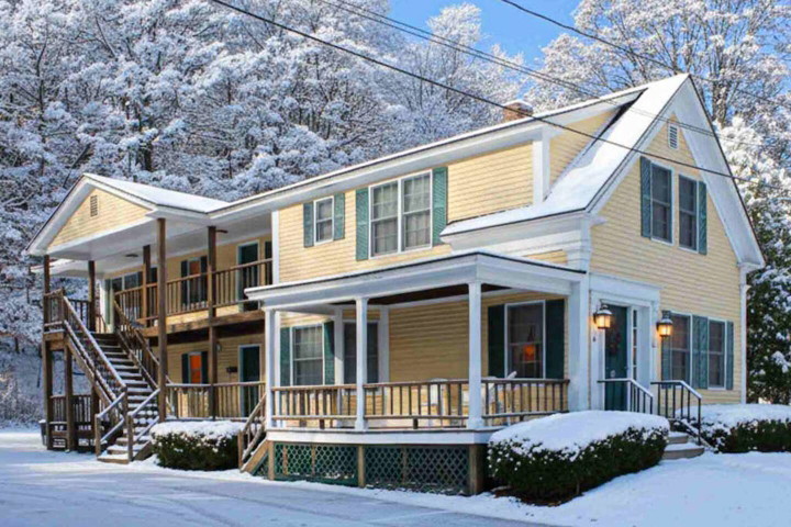 Efficient Studio 2nd-floor | Kitchenette - Ludlow, VT