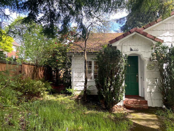 Redwood Lodge - On The Uofo Campus - Eugene, OR
