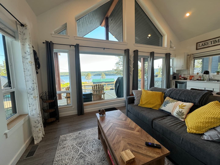 Fircrest Cottage At Lac La Hache - Lac la Hache, BC