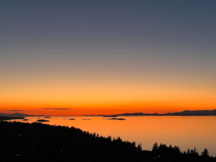 Panoramic Ocean View With Private Terrace! - Nanaimo