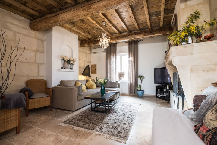 Charming House Full Of Character In The Heart Of Provence - Paradou