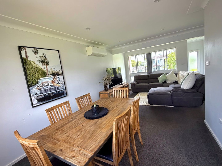 Max Street Family Retreat | Close To Hospital - Lake Macquarie