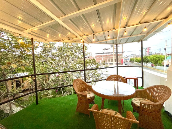 Depa Familiar Con Terraza Cerca De Playa Pacasmayo - Pacasmayo