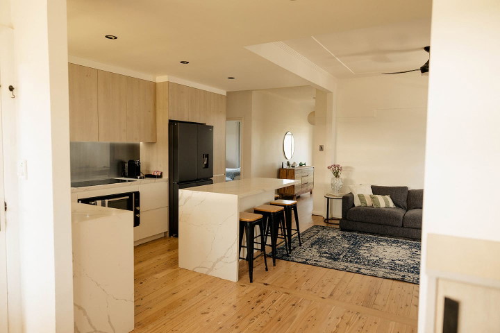 Pet Friendly 3 Bed Home W Workspace & Creek Views - Newcastle