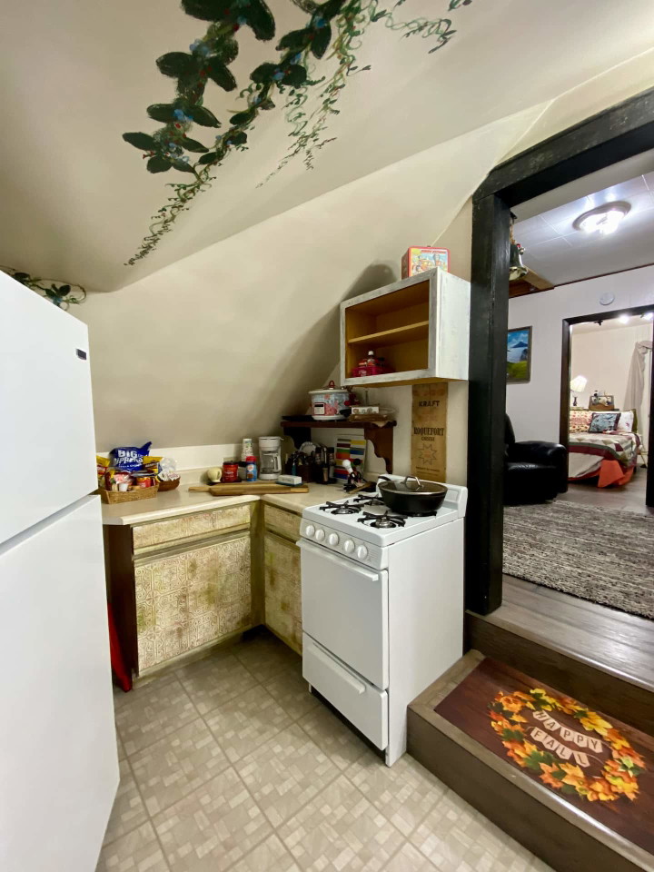 Cozy & Close Apartment - Oshkosh, WI