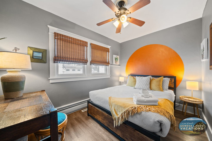 Fun Southwestern Vibe |Central Lake Geneva|parking - Wisconsin