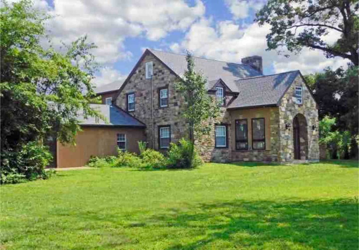 Serene & Peaceful 2-bedroom Guesthouse - Conshohocken, PA