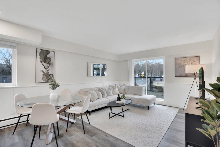 Upscale Apartment With Patio - Mount Pleasant - Canada