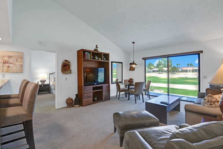 Private Hot Tub & Golf Views In Palm Desert - Palm Desert, CA
