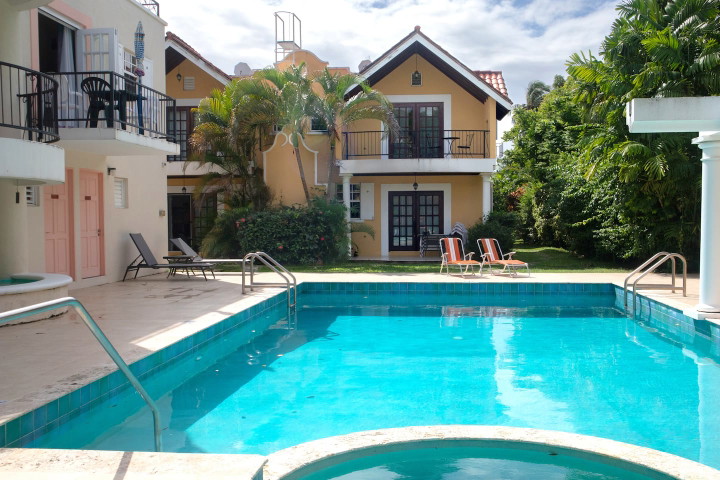 Casa Allanda, 1 Bedroom Condo With Pool - Barbados