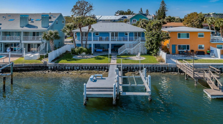 Waterfront Bay Blvd Home - Indian Rocks Beach, FL