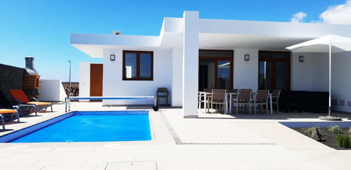 Villa Blanca    Luxury In Playa Blanca - Playa Blanca, España