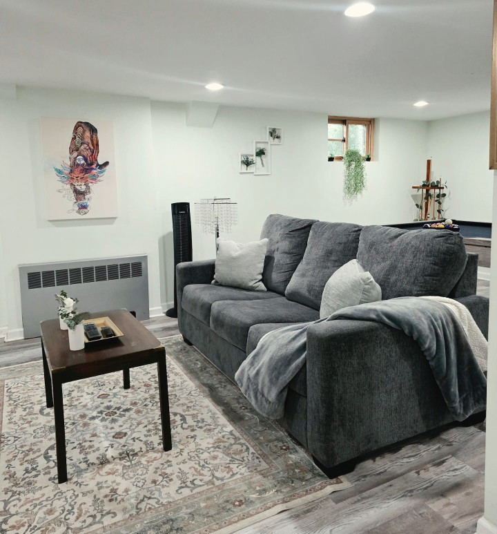 Rossi's Green Guest House With Fireplace - Allentown, PA