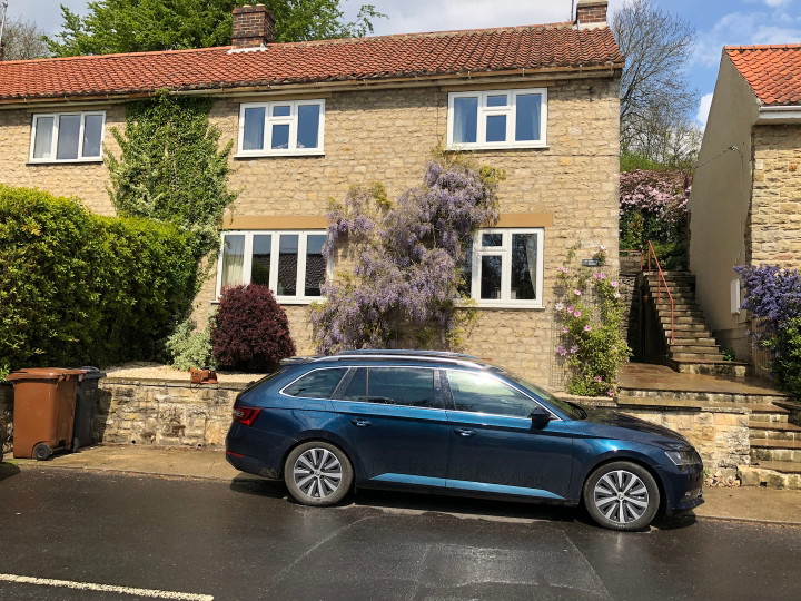 St Anthonys, Bright Perkily Decorated 3 B/r House - Helmsley