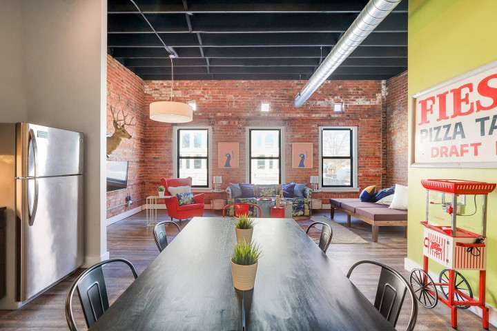 One Of A Kind Huge Loft Minutes From Downtown! - Windsor, ON, Canada