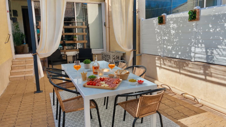 Agde, 22 M² Terrace, Ground Floor, Parking, Beach 700 M Away. - Agde