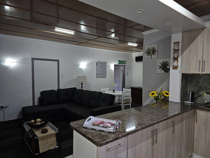 The Family Unit -The Haven Guesthouse 1 - Estcourt