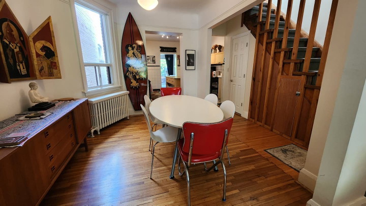 Beautiful House With Backyard - Toronto
