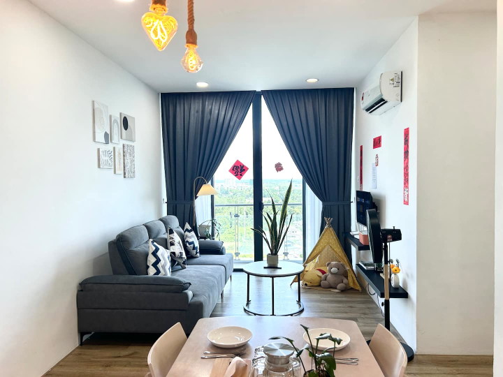 Hanns & King Bed & Wifi + Pool @ Sunshine Comfort Hm Stay 3 - Sibu