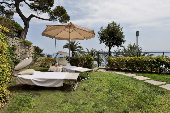 Apartment With A Garden Overlooking The Sea - Bergeggi