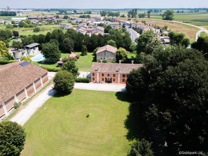Demeure Complète (1725 Personnes) - Lombardy