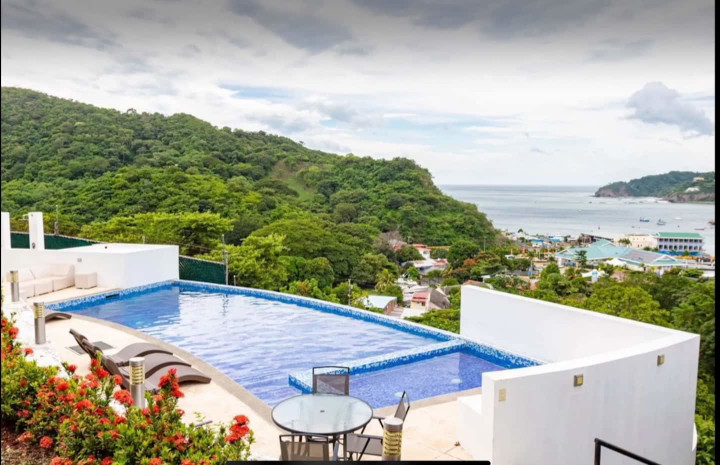 Vues Tropicales - The Twin - San Juan del Sur