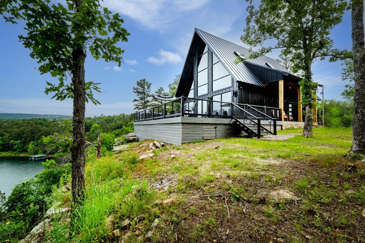 Eagle Bluff Cabin At Greers Ferry Lake W/ Hot Tub - Heber Springs, AR