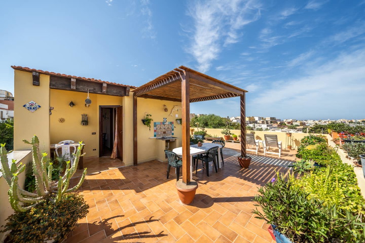 La Casa Dei Fiori In Lampedusa - Lampedusa