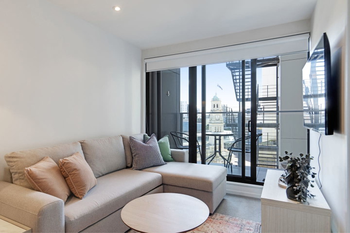 Cbd Modern Home With City Views, Heated Pool & Gym - Auckland