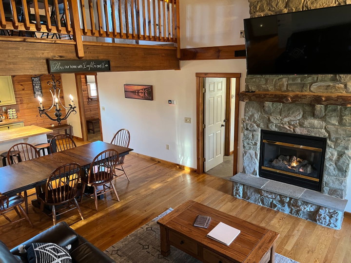 Log Cabin Beauty - Amish Country - Close To River - Wrightsville, PA
