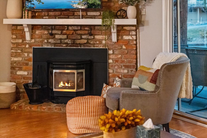 Near Hiking & Food Scene For Your Fall Tahoe Fun - Carson City, NV