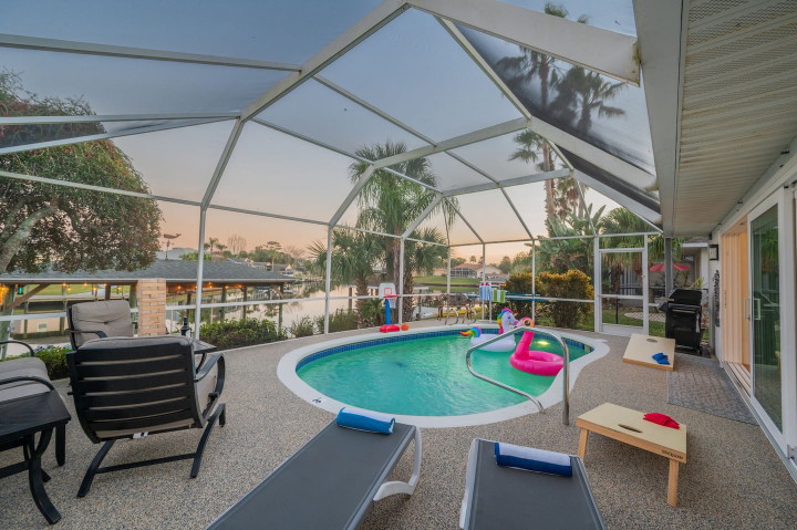 Heated Pool Canal Home, Sailboat Country, Kayaks - Palm Coast, FL