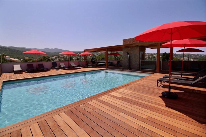 Appartement 1 Chambre De 50m² Avec Accès Piscine - Corse