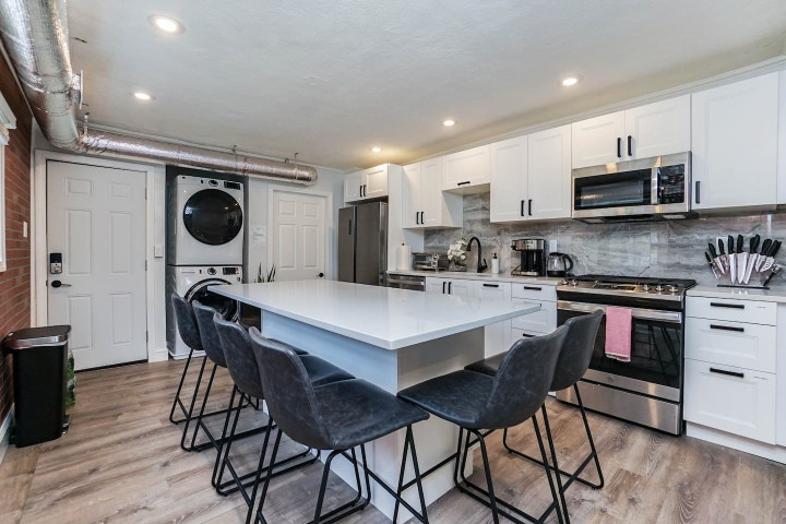 Cozy Near Airport And Train - Hull, MA